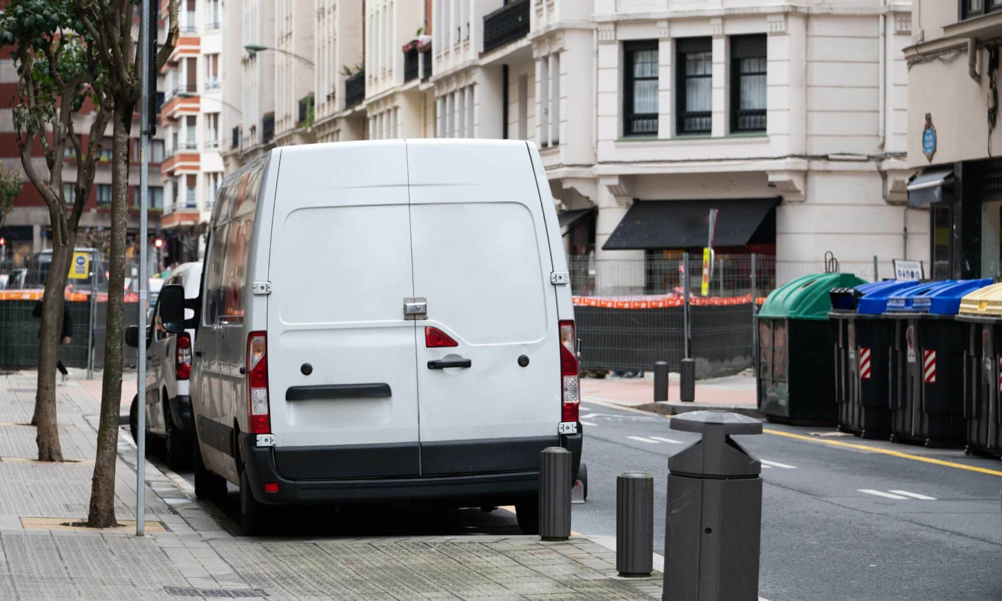 How To Live Stealth Van Life In A City | Buy Or Sell Campers